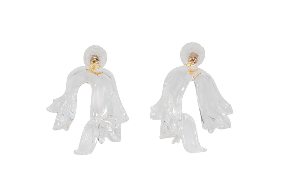 Mame Kurogouchi(マメ クロゴウチ)FLORAL MOTIF HANDCRAFTED GLASS EARRING ...